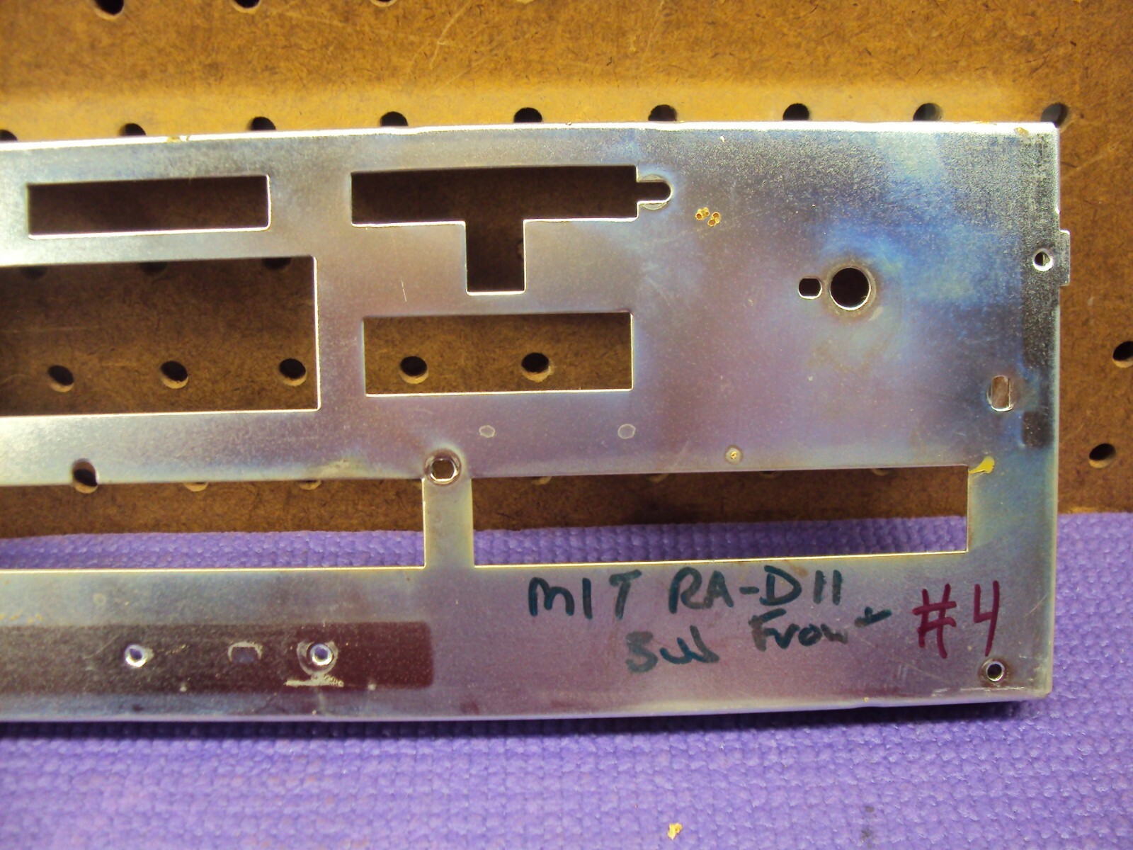 Mitsubishi DA-R11 Receiver Sub Front Panel. Nice Cond Parting Out ...