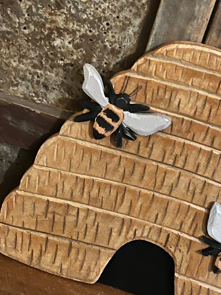 Carved Wood Honey Bee Hive Skep w bees Grubby Primitive Rustic Wall ...