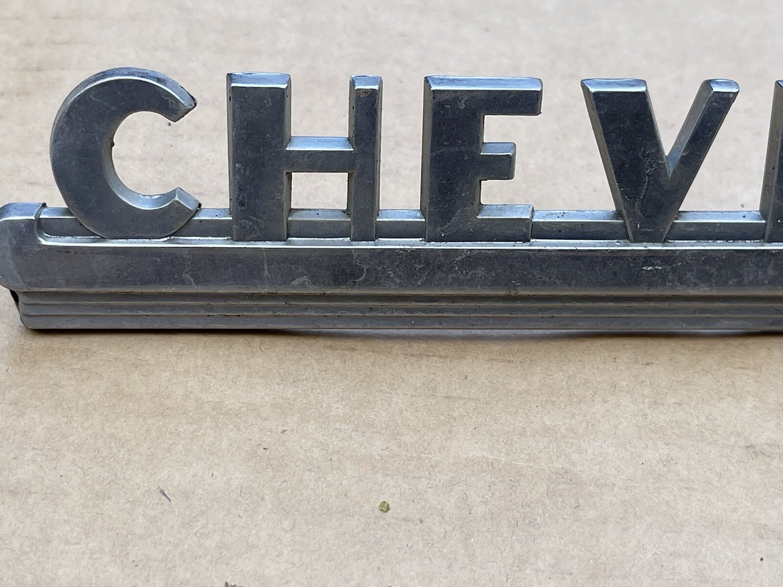 1947-1954 1949 1951 1952 1953 1955 Chevrolet Truck Emblems Emblem Badge ...