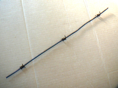 GLIDDEN'S FOUR POINT BARB on LARGE TRIANGLE SHAPED LINE - ANTIQUE ...