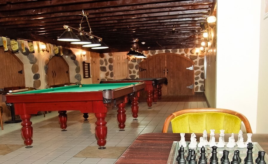 NEW Professional Russian Pyramid Billiard Table; sizes 9ft - 10ft; FAST ...