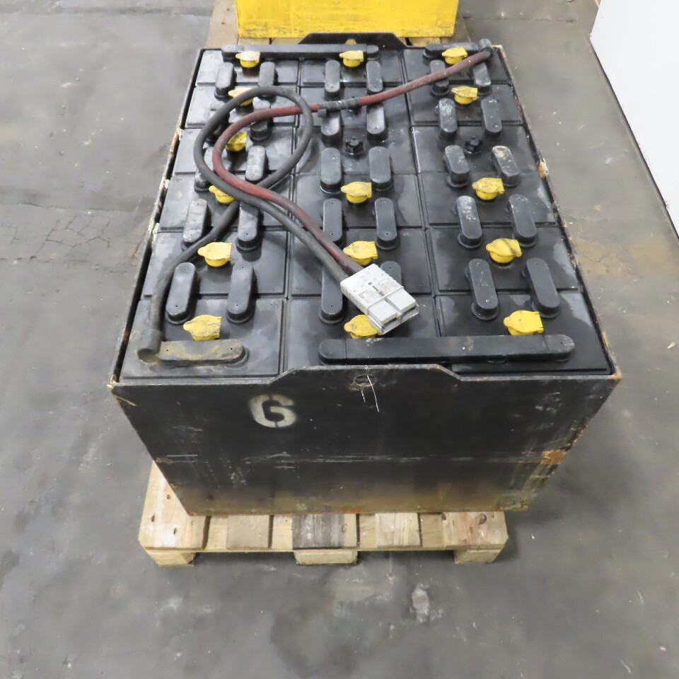 36V 18-Cell Lead Acid Forklift Steel Case Battery Approx 1020 AH 38 ...