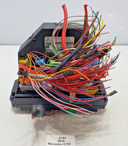 2010-2015 OEM Mercedes W212 E350 Front SAM Module Relay Fuse Box ...