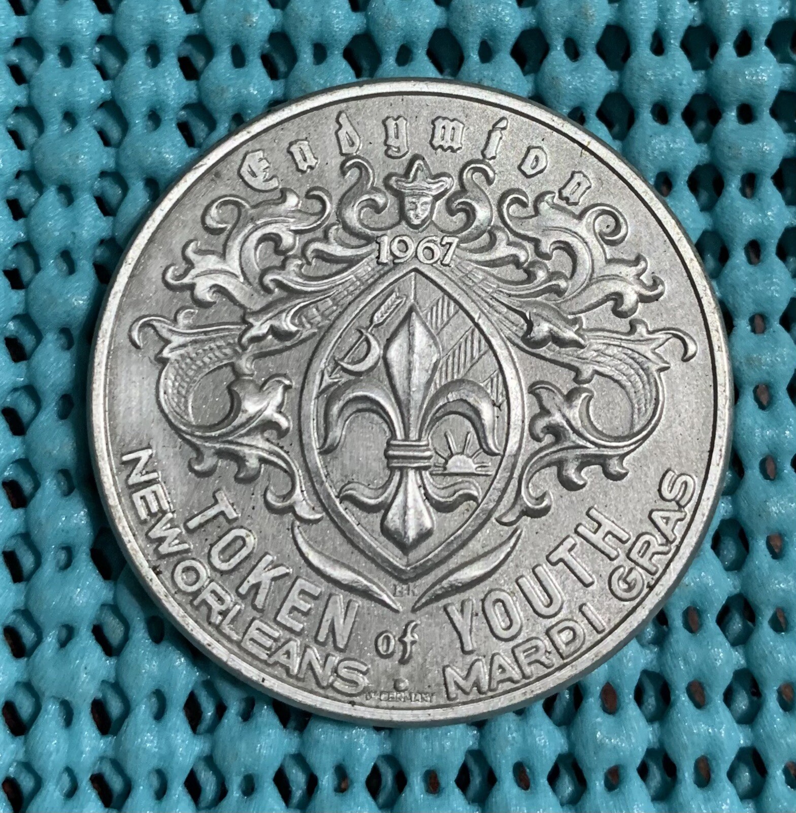 Krewe Of Endymion Symbol