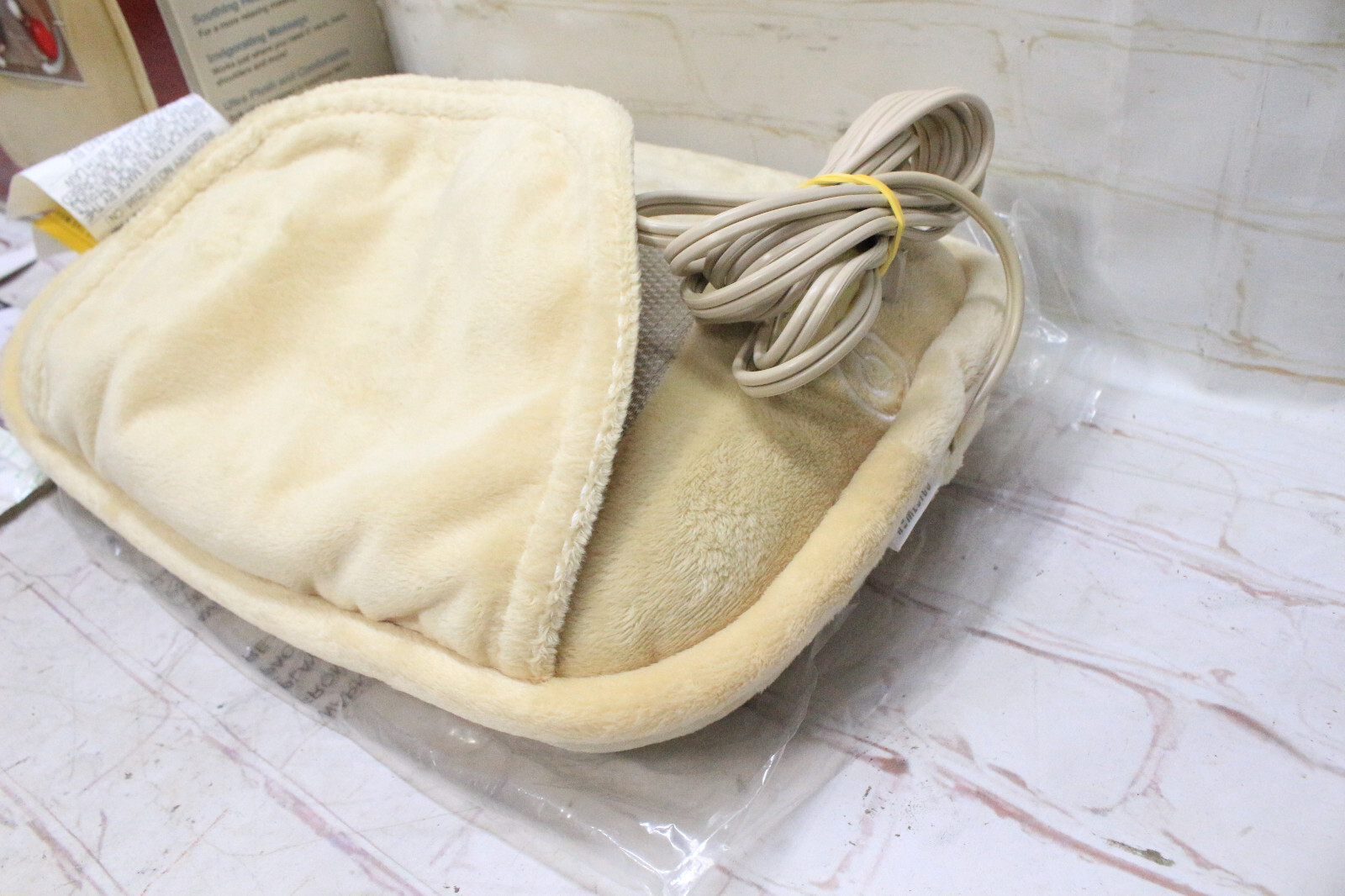 HoMedics SP-10H Shiatsu Massage Ultra Plush Pillow Deep Kneading ...