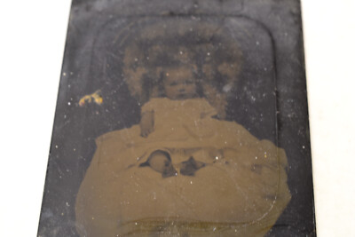 ANTIQUE c1862-1871 TINTYPE OF BABY IN CHAIR WITH 2 US REVENUE STAMPS ON ...