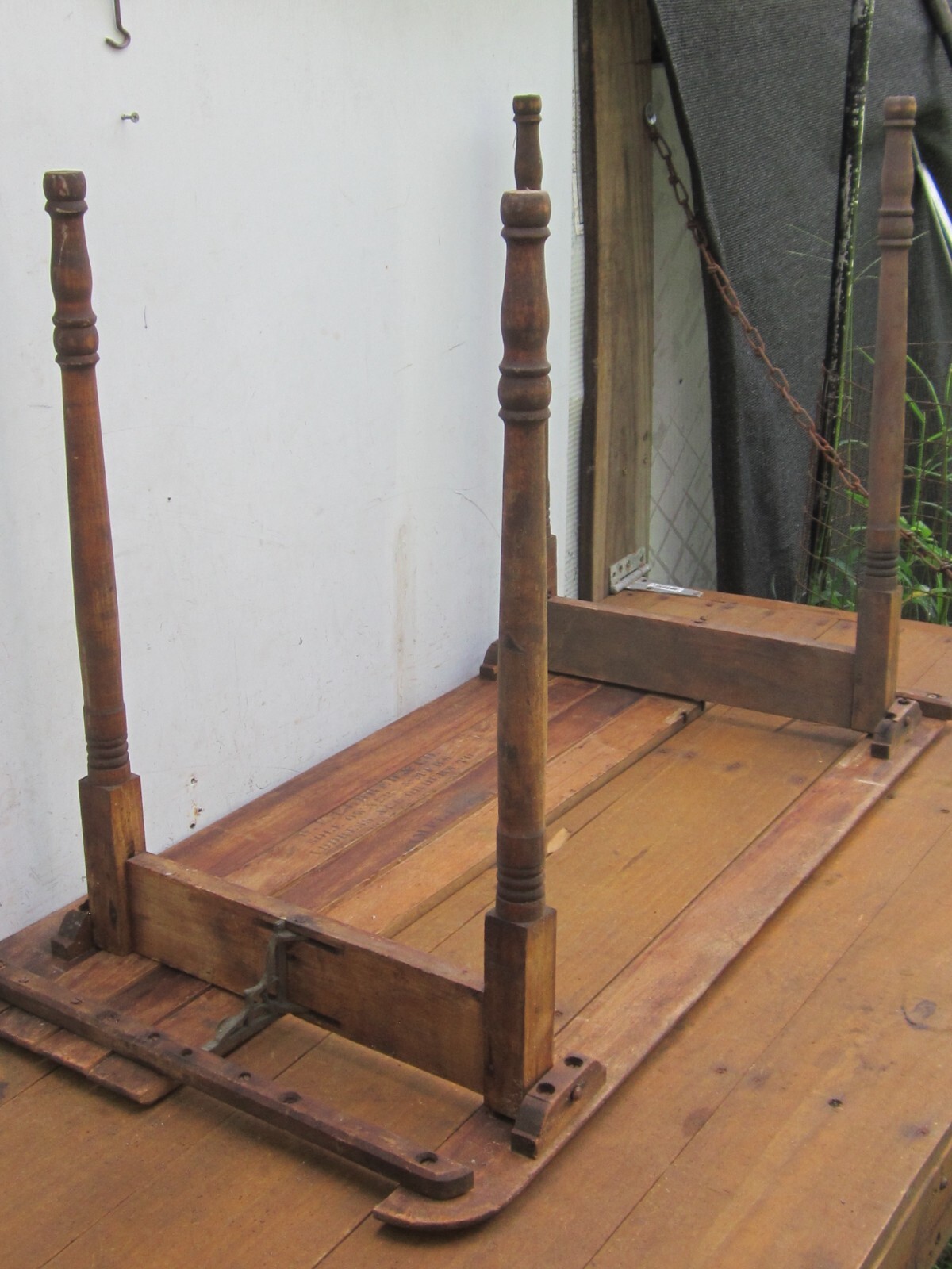 ANTIQUE "SIMPLICITY" FOLDING SEWING MEASURING TABLE Vintage Décor ...