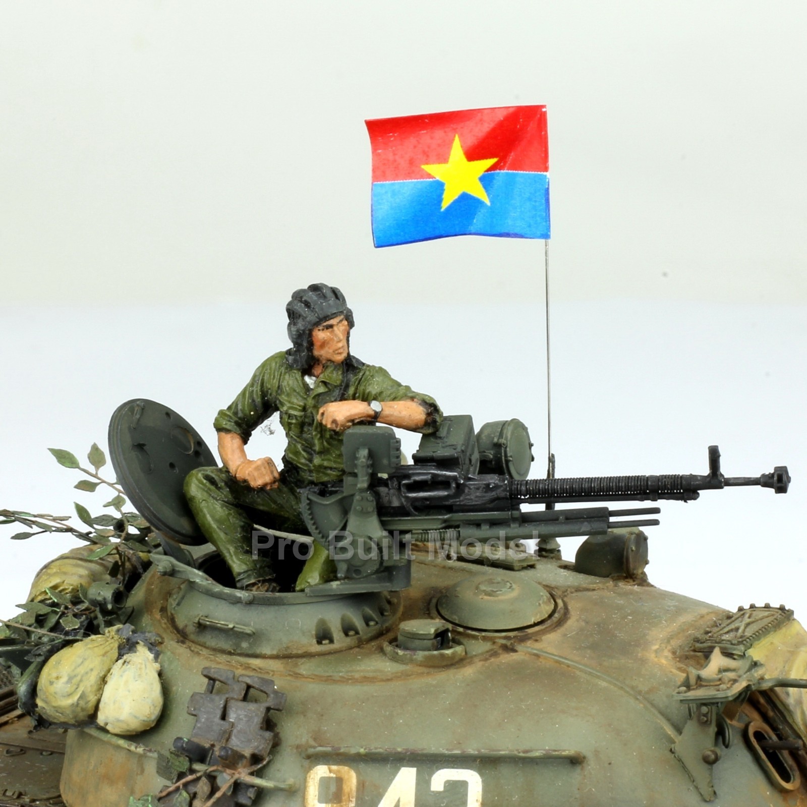 PreSale 1:35 ProPainted NVA Tank Crew (Commander) Vietnam war (No Tank ...