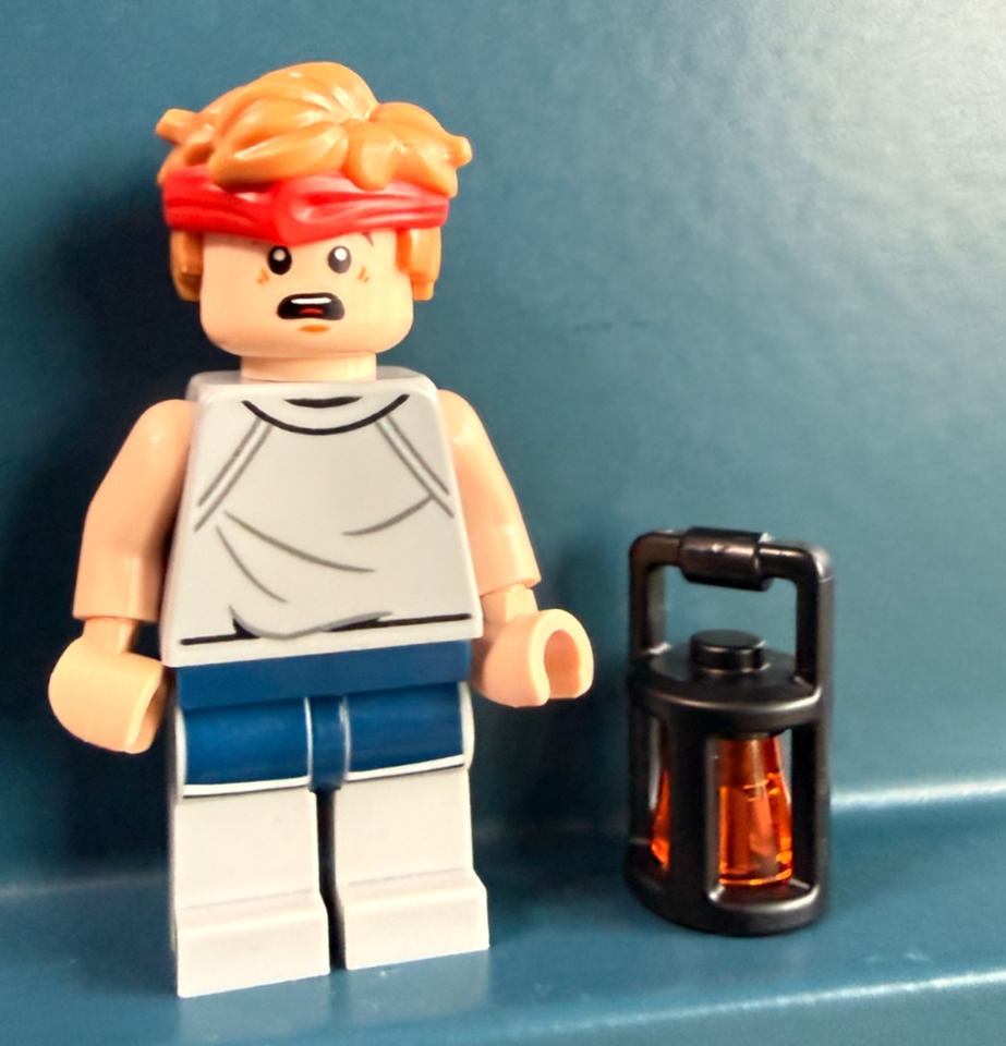 LEGO Goonies Minifigure Brandon BRAND Walsh with Lantern 21363 NEW ...