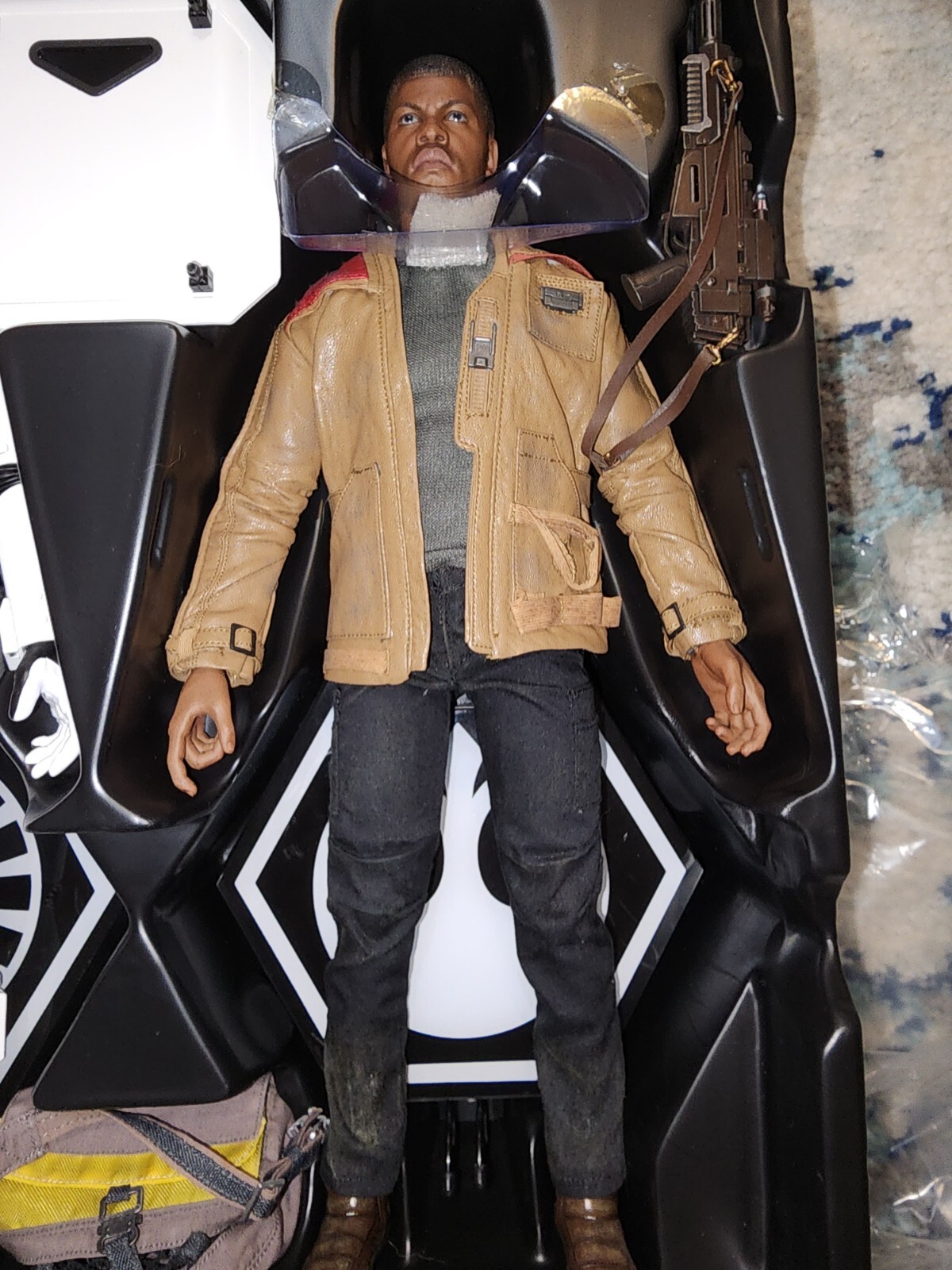 Hot Toys Star Wars Finn & First Order Riot Trooper MMS346 1/6 Scale Set ...