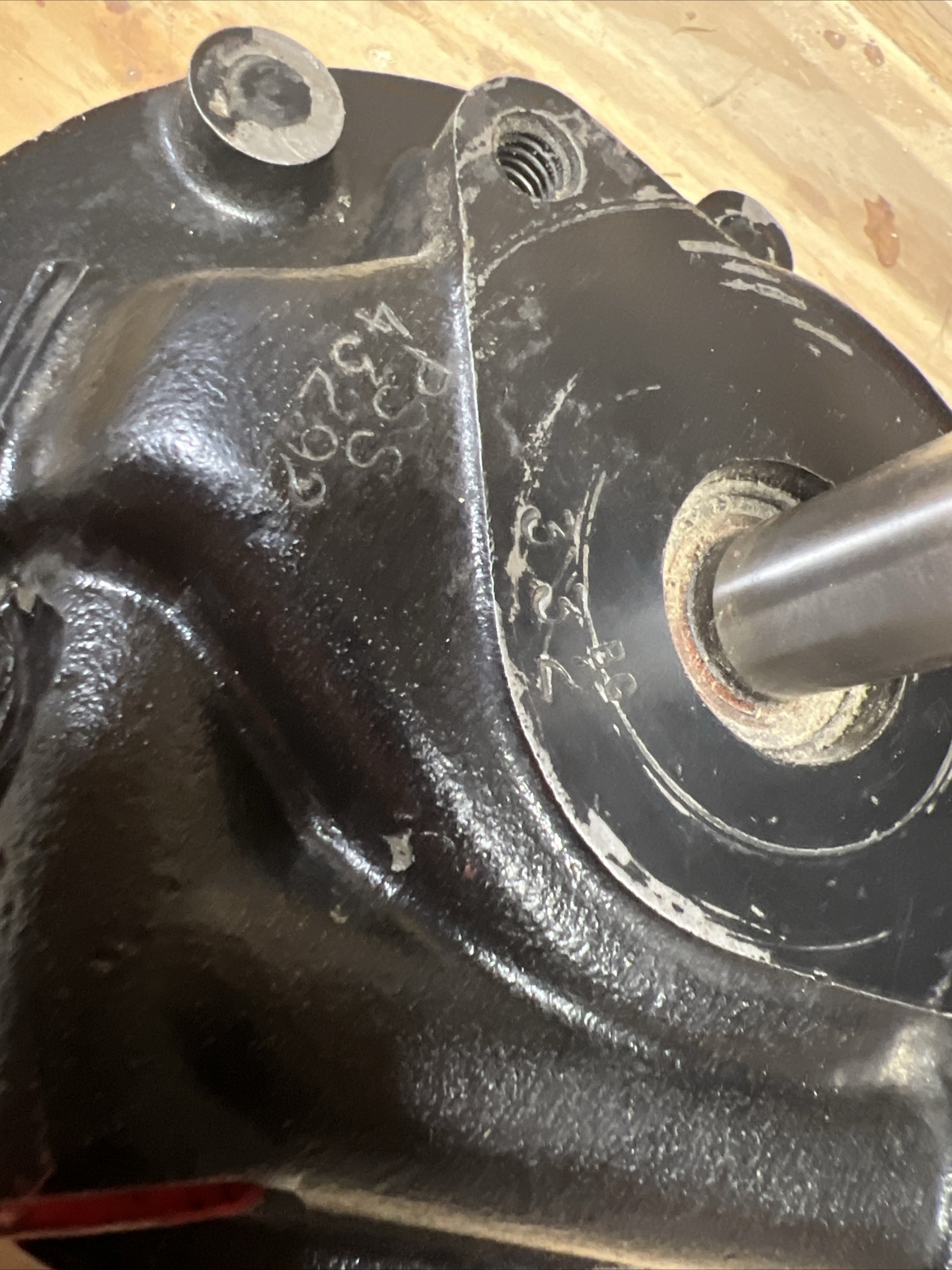 Eaton B-series Mechanical Power Steering Pump and Reservoir 493115C91 ...