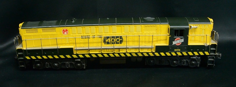Lionel Chicago North Western FM Trainmaster #8056 Route Of 400 ...