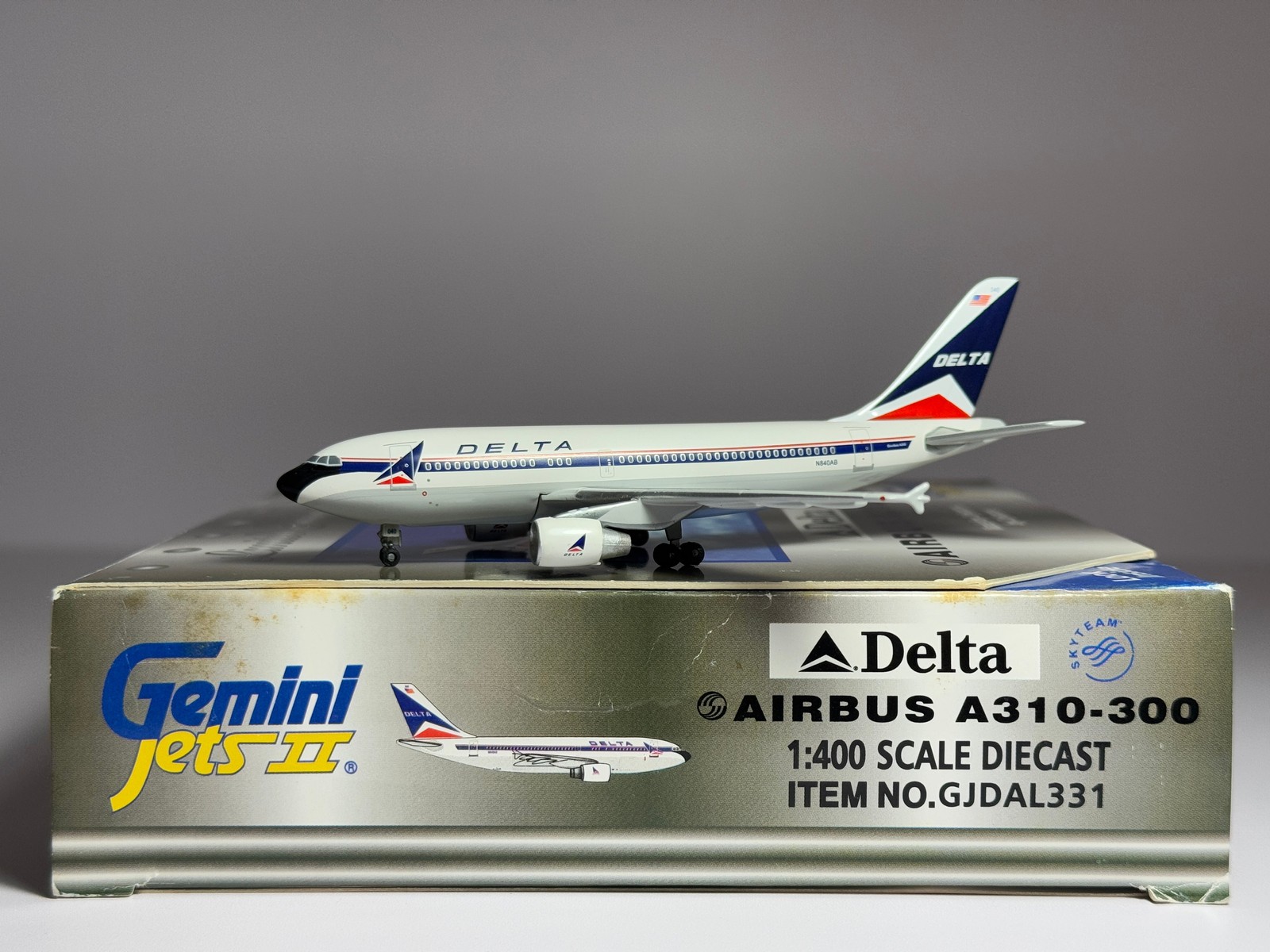 Gemini Jets 1:400 Delta Air Lines Airbus A310-300 N840AB Widget ...