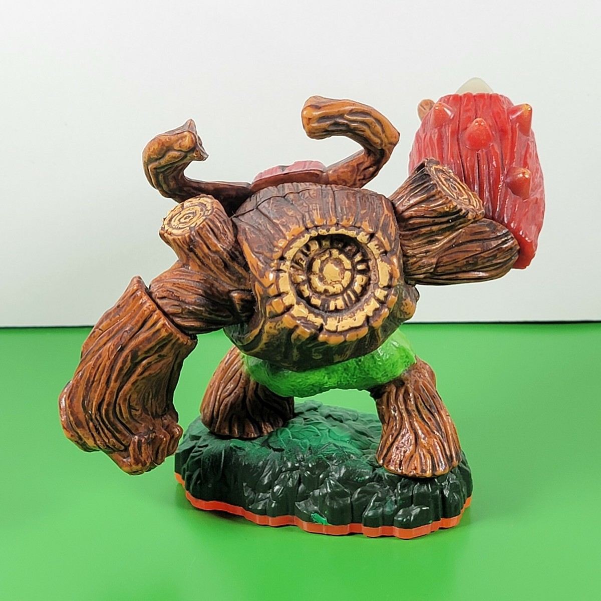 árbol Retorcido Rex Skylanders