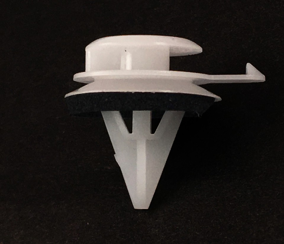 Land Rover Door Card Moulding Trim Panel Wheel Arch Fastener Clips Set ...