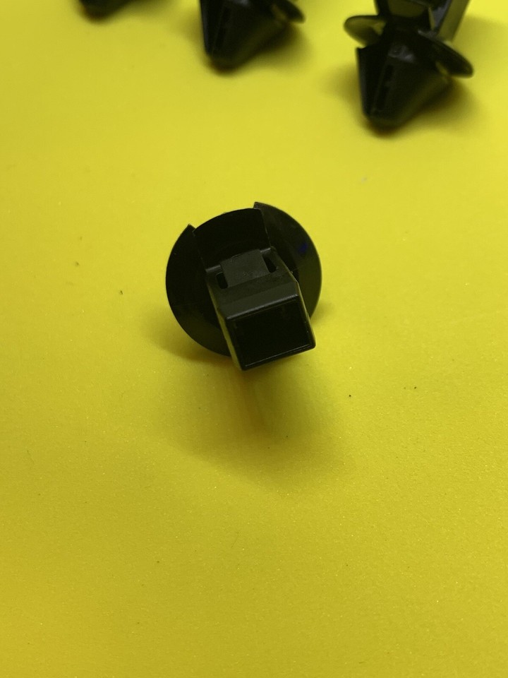 (QTY- 15) Grill Molding Retainer Clips for 2013-2018 Dodge Ram Grille ...