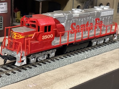 HO Life Like Santa Fe Non-powered “Dummy” Diesel Locomotive | eBay