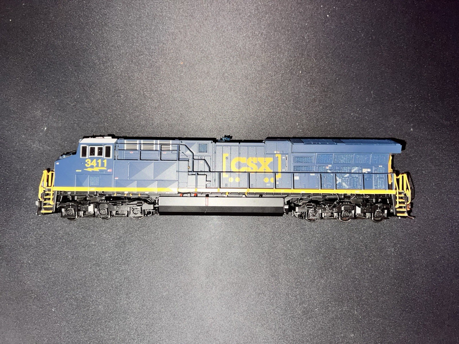 HO Intermountain CSX #3411 ET44AC DCC w/ Lights & Sound | eBay