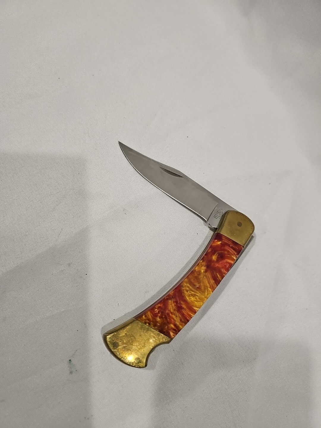 BUCK KNIVES CUSTOMS 110 RED AND GOLD PEARL LOCKBACK FOLDING HUNTER ...
