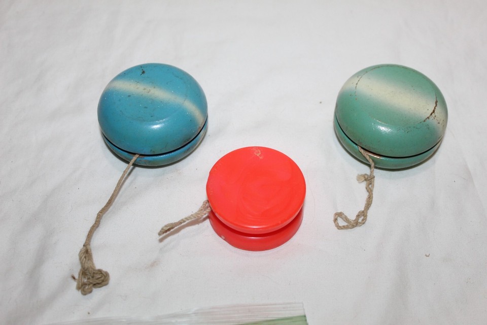Vintage Yo-Yo Lot Duncan Tournament Yo Yo Wooden Wood Plastic Green ...