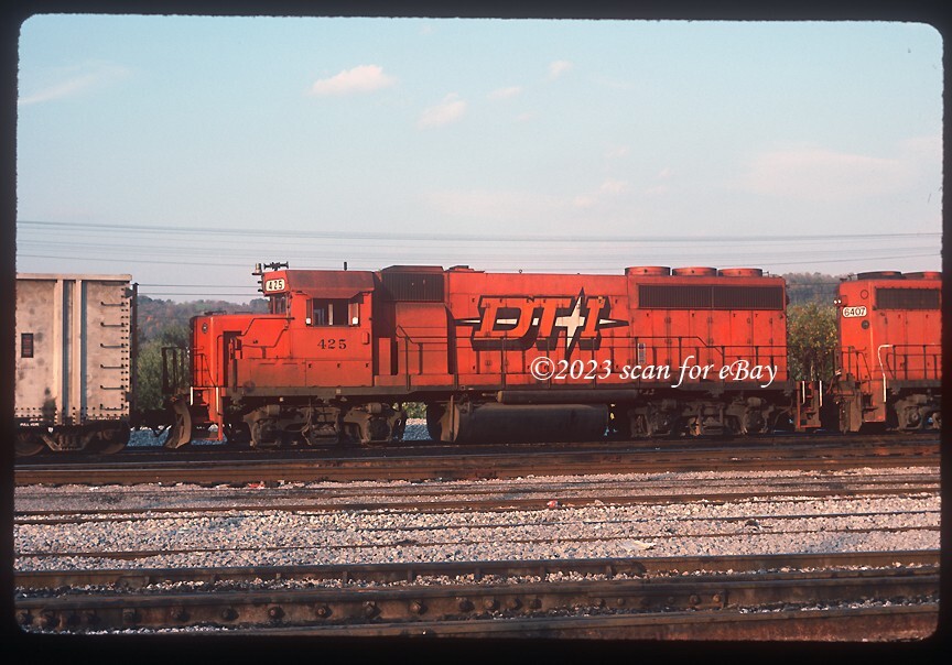 DT&I Detroit, Toledo & Ironton GP40-2 Star Logo Original Kodachrome ...