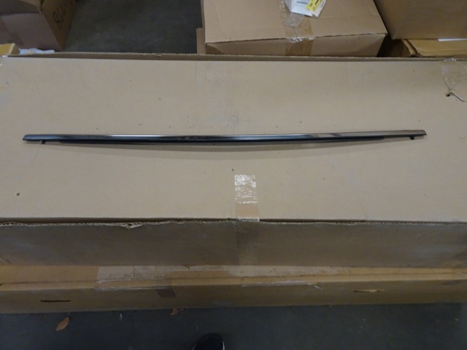 NEW OEM 17-23 SUBARU Crosstrek Impreza LEFT Door Belt Weatherstrip ...