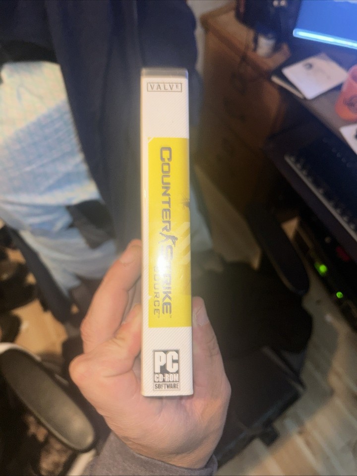 Counter Strike Source PC CD-ROM Game 2005 4 Disc Set Complete All Discs ...