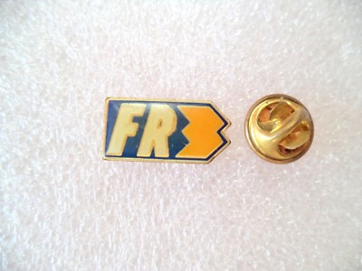 TV RADIO PRESS FR3 FRANCE. Pinback Pin | eBay