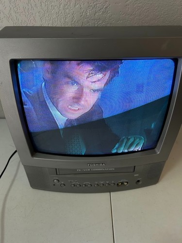 Toshiba 13” CRT TV VCR Combo Player For Retro Gaming MV13N3 - TESTED ...