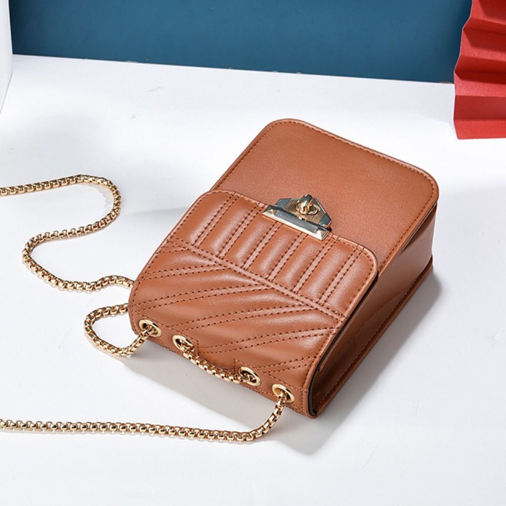 Waterproof Shoulder Bag Metal Chains Coin Purse Trend PU Crossbody Bag ...