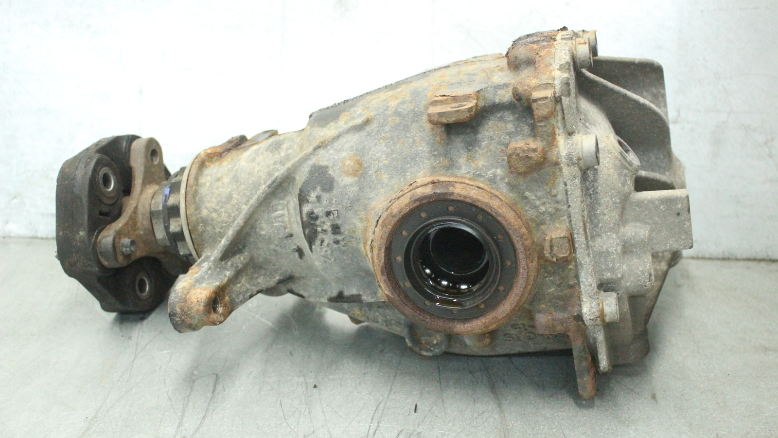 2012-2017 13 14 15 16 BMW 320I F30 2.0 - REAR AXLE Differential / DIFF ...