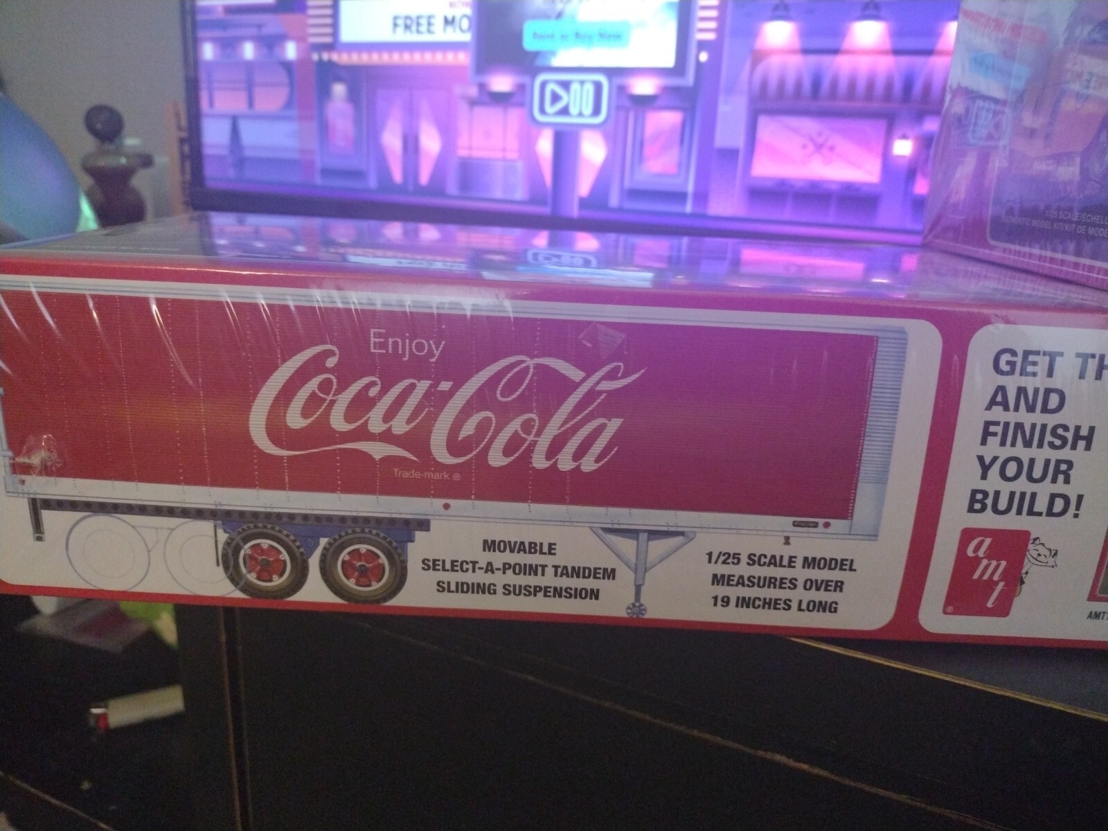 AMT 1109 1:25 Fruehauf Beaded Van Semi Trailer. AMT COCA COLA 1940 FORD ...