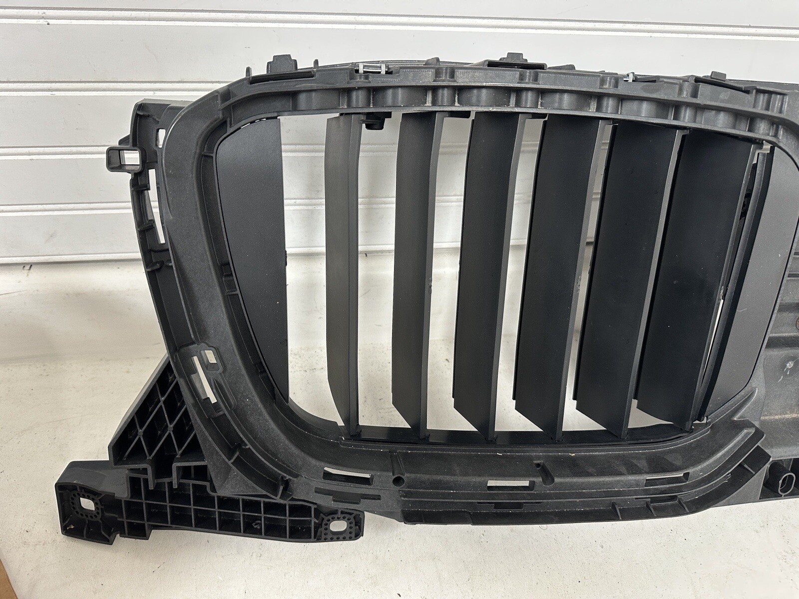 2017 2018 2019 BMW X3 X4 FRONT RADIATOR AIR SHUTTER GRILLE GENUINE OEM ...