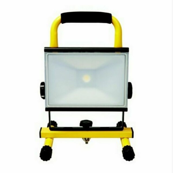 Diall Portable Rechargeable LED Work Light 23w 12-240v AE0295 for sale ...