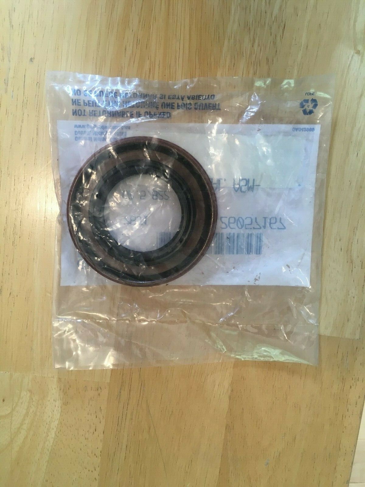 NOS GM OEM Rear-Axle Seals Genuine GM #26057167 (superseded 19180849 ...