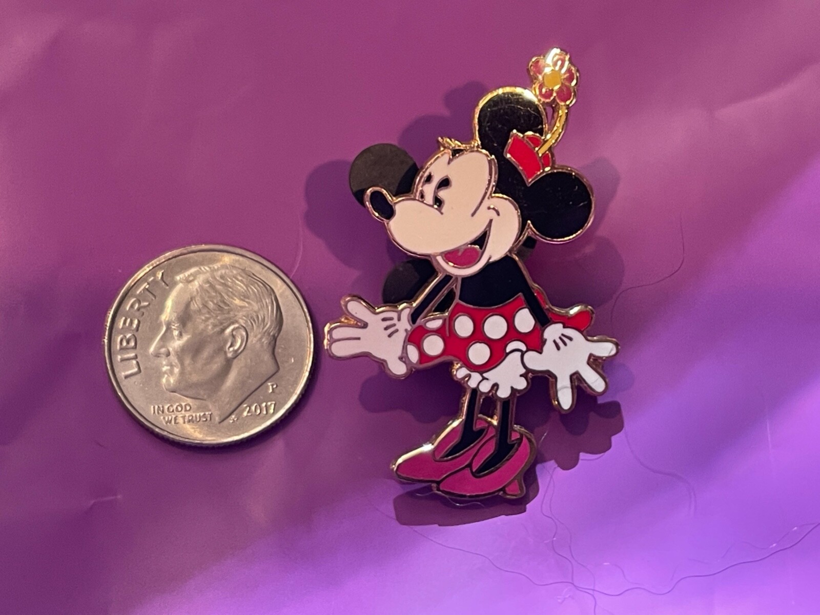 DISNEY Minnie Mouse pin and Mickey Mouse earrings #7… - Gem