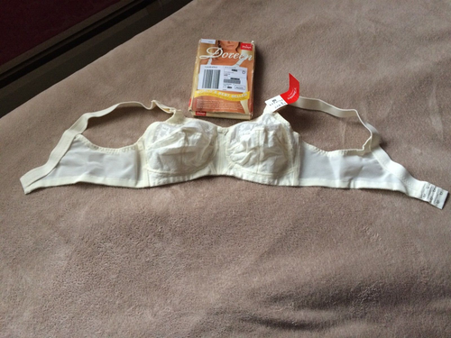 Triumph 40B Classic Doreen Cream Soft Cup Bra Style 10004822 NWT | eBay