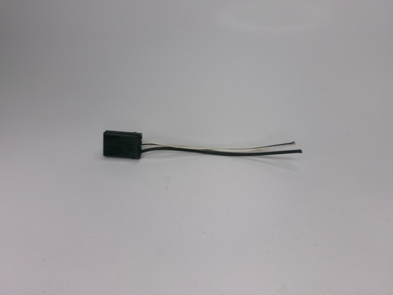 07 08 09-12 LEXUS ES350 DRIVER FRONT TRUNK LATCH LOCK ACTUATOR PLUG 3 ...