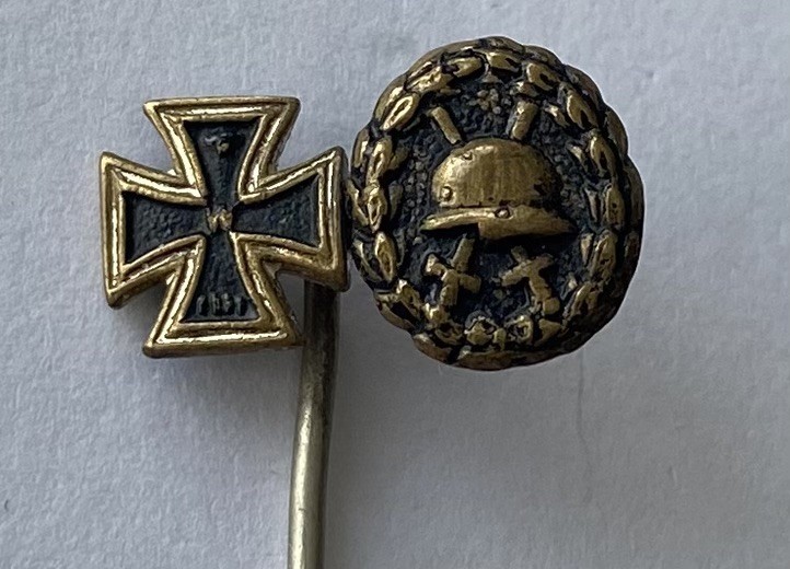 2 x WW1 / WW2 German Miniature pin/lapel badges Iron Cross Wound Badge ...