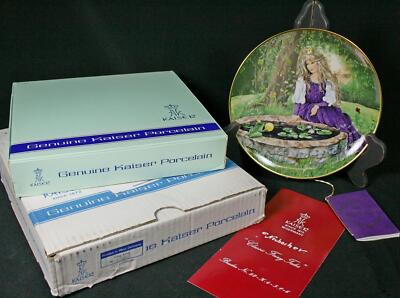 Figurines - Kaiser Porcelain