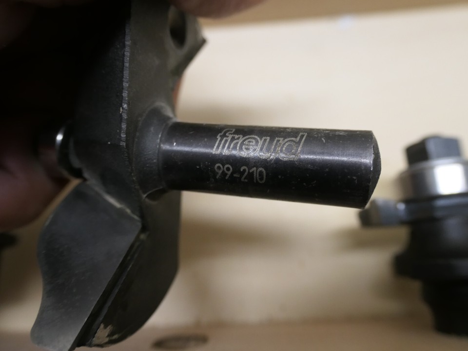 Freud 94-100 5 Piece Professional Woodworking Router Bit Set in Wooden ...