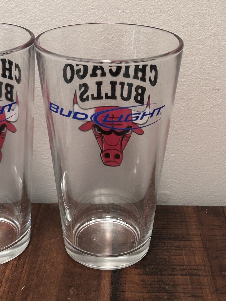 Vintage 90s Chicago Bulls Beer Bar Pint Glass NBA Basketball Bud Light ...