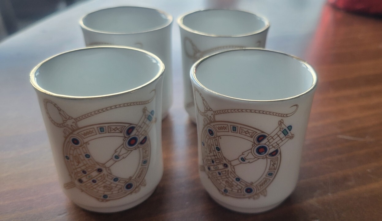 Set of 4 Vintage Royal Tara Bone China Shot glasses Tara Brooch | eBay