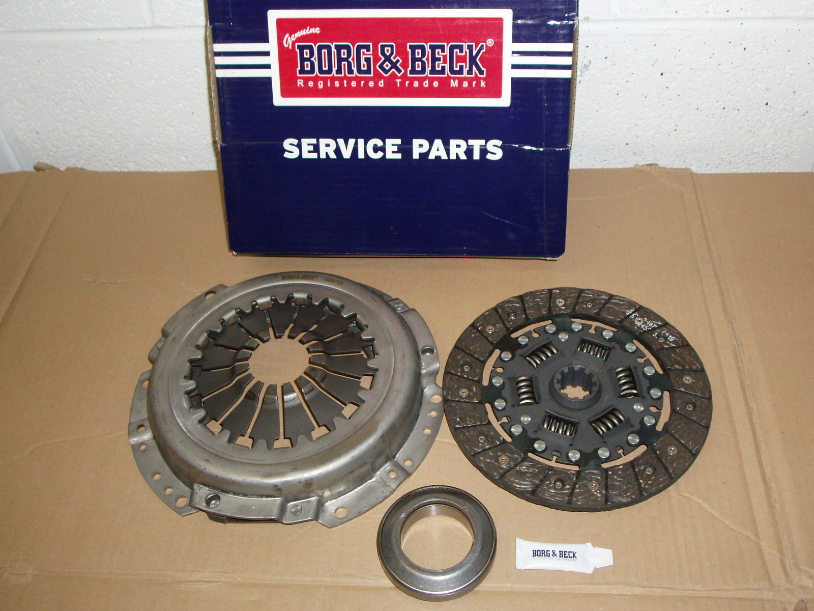 Triumph TR5 1967-1969 HK9649 Borg & Beck 215mm Diaphagm Spring Type ...