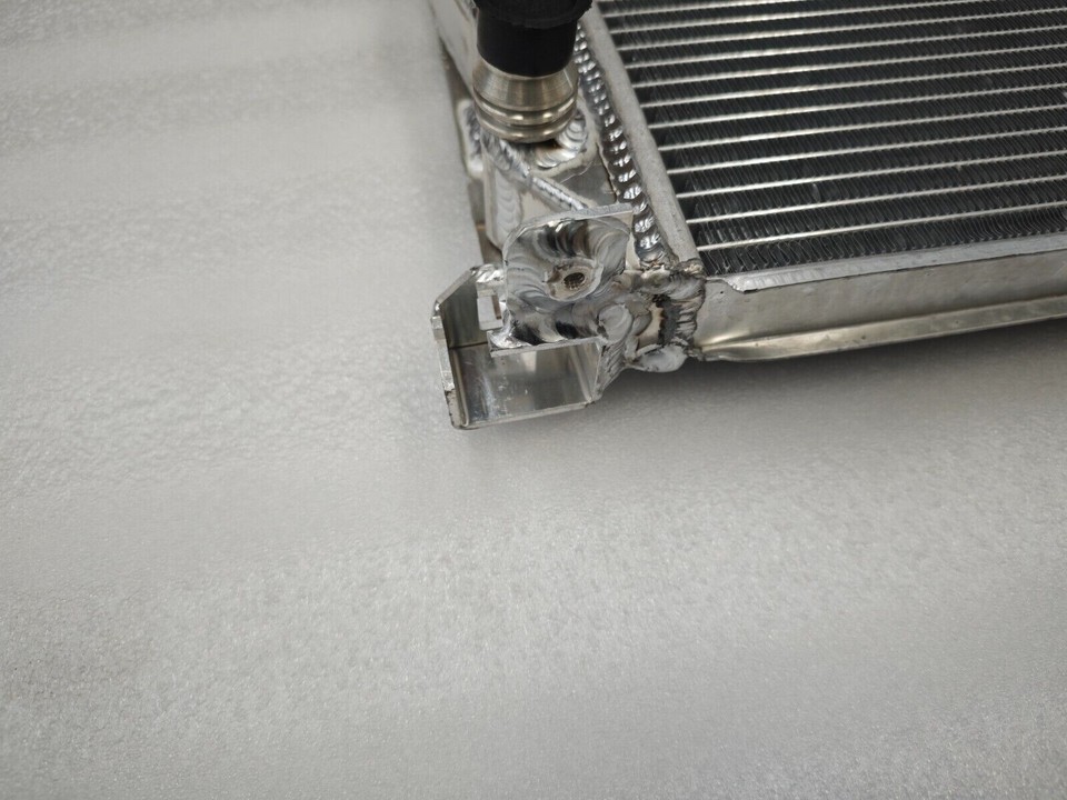 👍Aluminum Radiator For BMW 530i 540i iX 740i 3.0L 2016-2019 | eBay