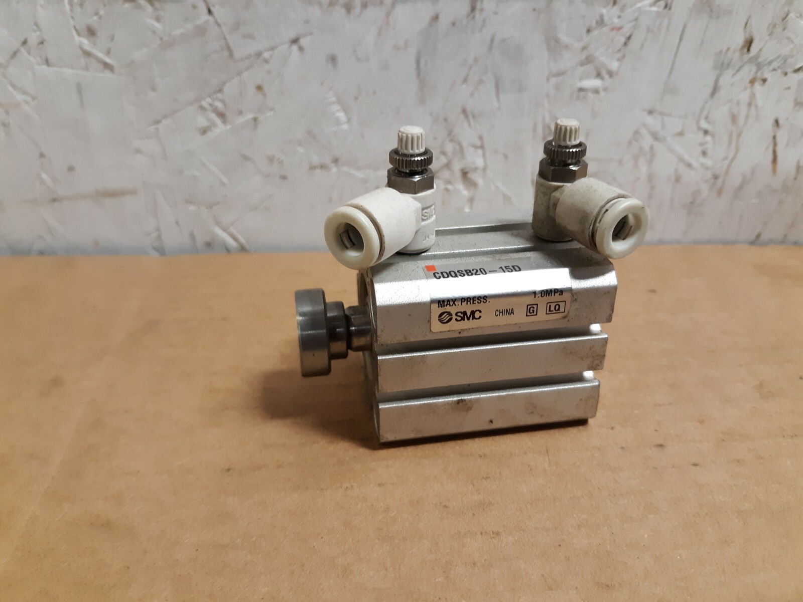 SMC Pnuematic Cylinder 20mm Bore & 15mm Stroke CDQSB20-15D D124 | eBay