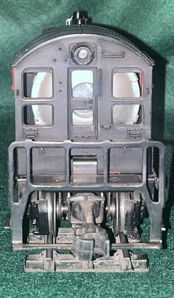 Lionel No. 601 Diesel Switcher Square End Stripes | eBay