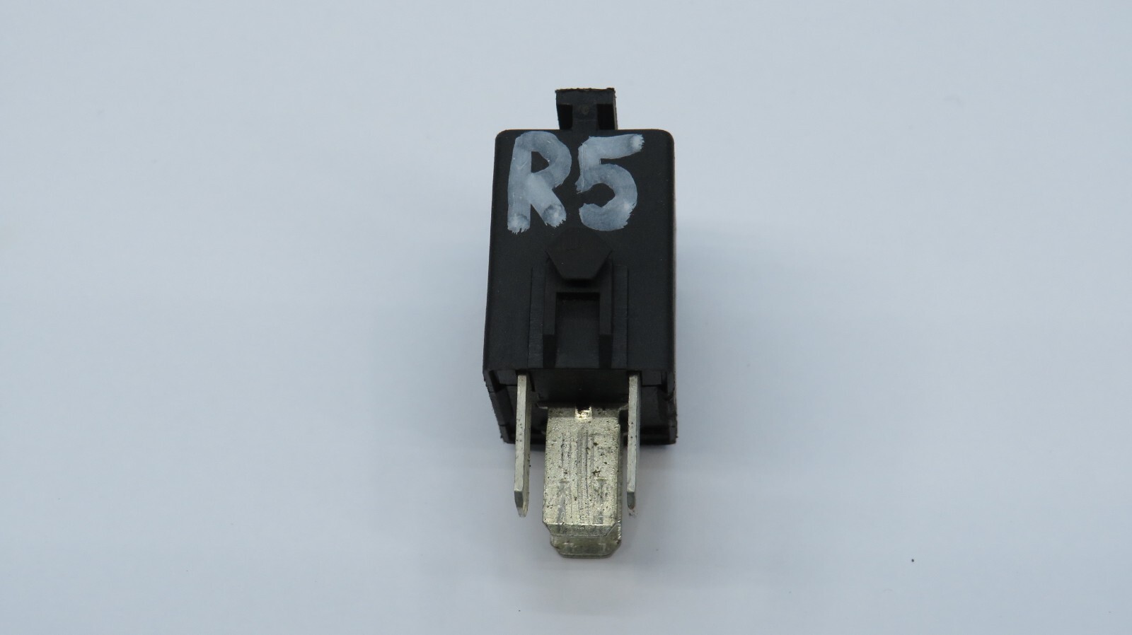 BMW E36 E34 E39 E32 E38 Z3 - 4Pin RELAY Relais 1393412 SIEMENS V23073 ...