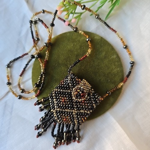 Vintage hand Crafted Glass Seed beads Small Purse Pendant necklace Pull ...