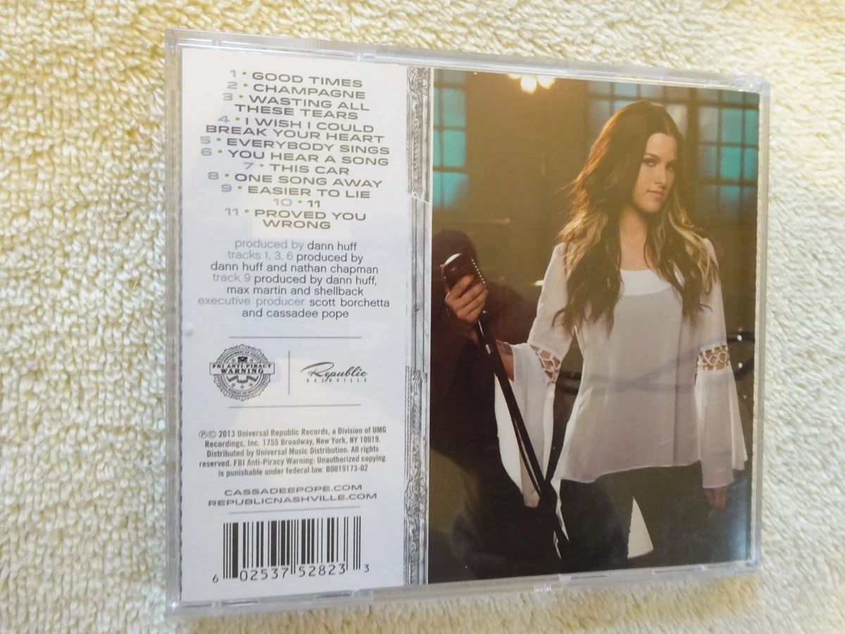 Cassadee Pope Body Measurements